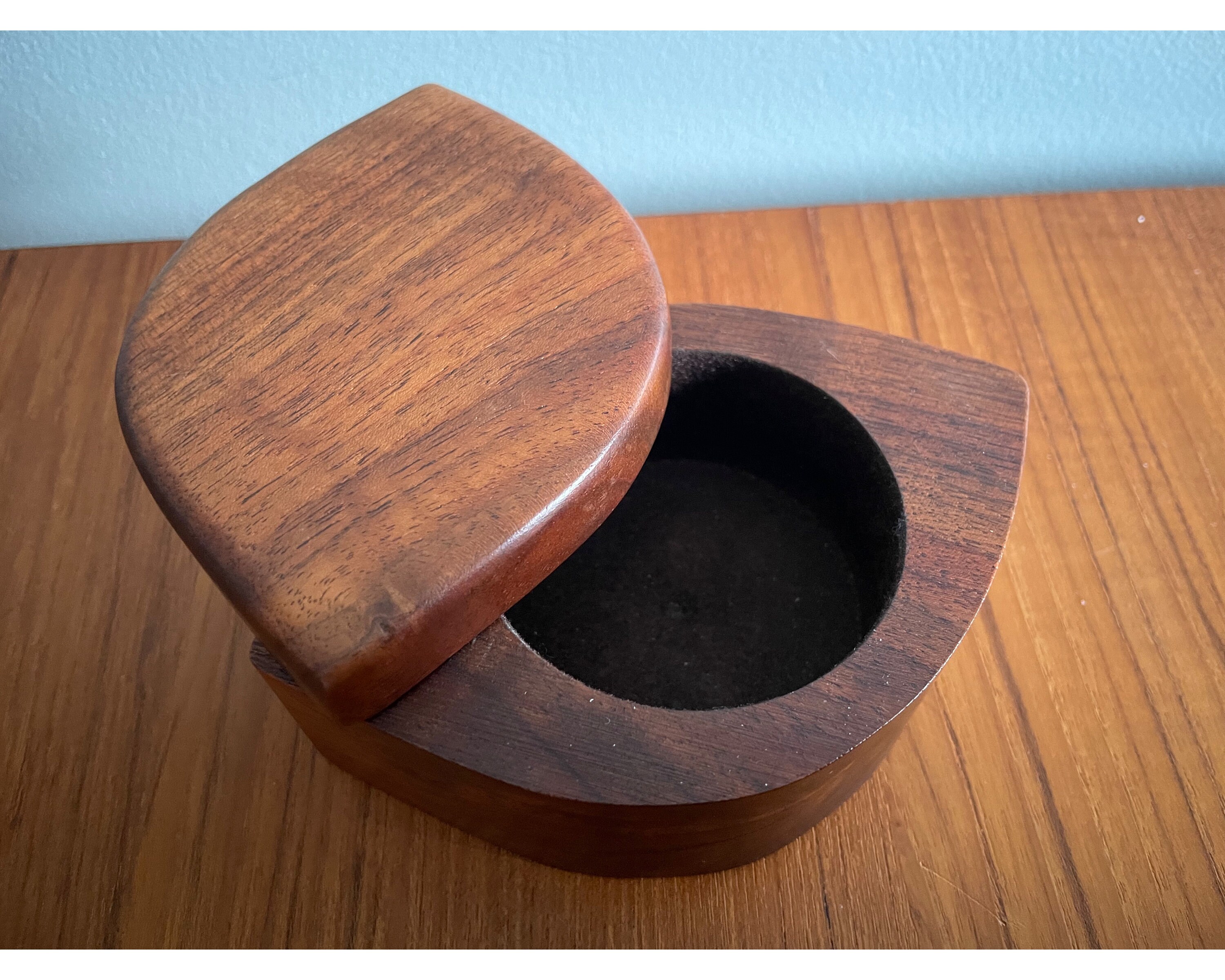 Walnut Wood Box Peter Kedrosky Canadian Artisan Teardrop - Etsy