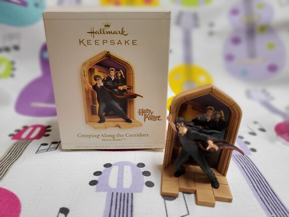 Harry Potter Creeping Along the Corridors Hallmark Ornament - Etsy