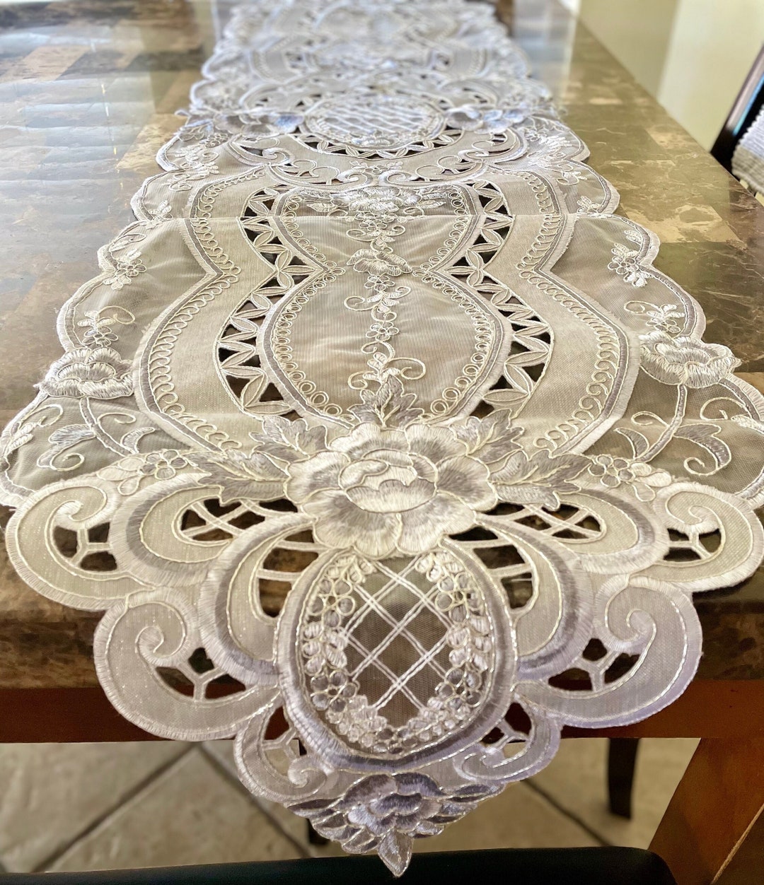 Silver Table Runner, Outstanding and Elegant Hermoso Camino Plateado ...