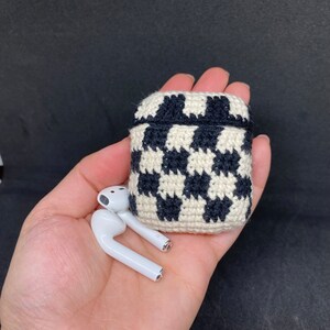 Checkered Crochet Airpods Case - Gen 1, Gen 2, Gen 3, Pro - Minimal ...