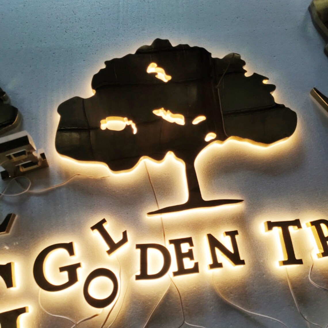 Personalized Business Signs, Custom Road Signs, Retail Store Signs ...