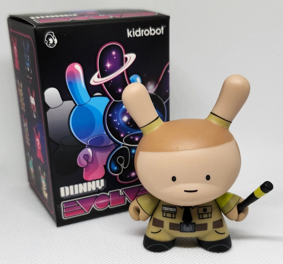 Huck Gee "steve - Youth Outreach Program" - (phase 1)" Kidrobot Evolved ...