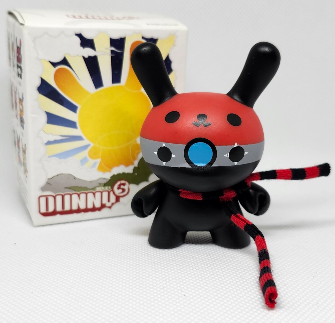 Devilrobots "pierrot" Kidrobot 2008 Series 5 Dunny Art Toy Collectible ...