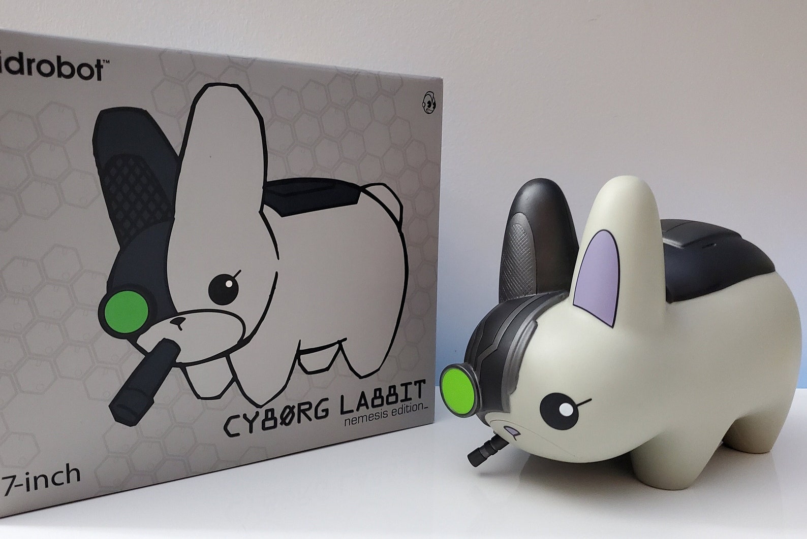 Kidrobot Cyborg Labbit Nemesis Edition 7 Inch Vinyl Figure Art Toy ...