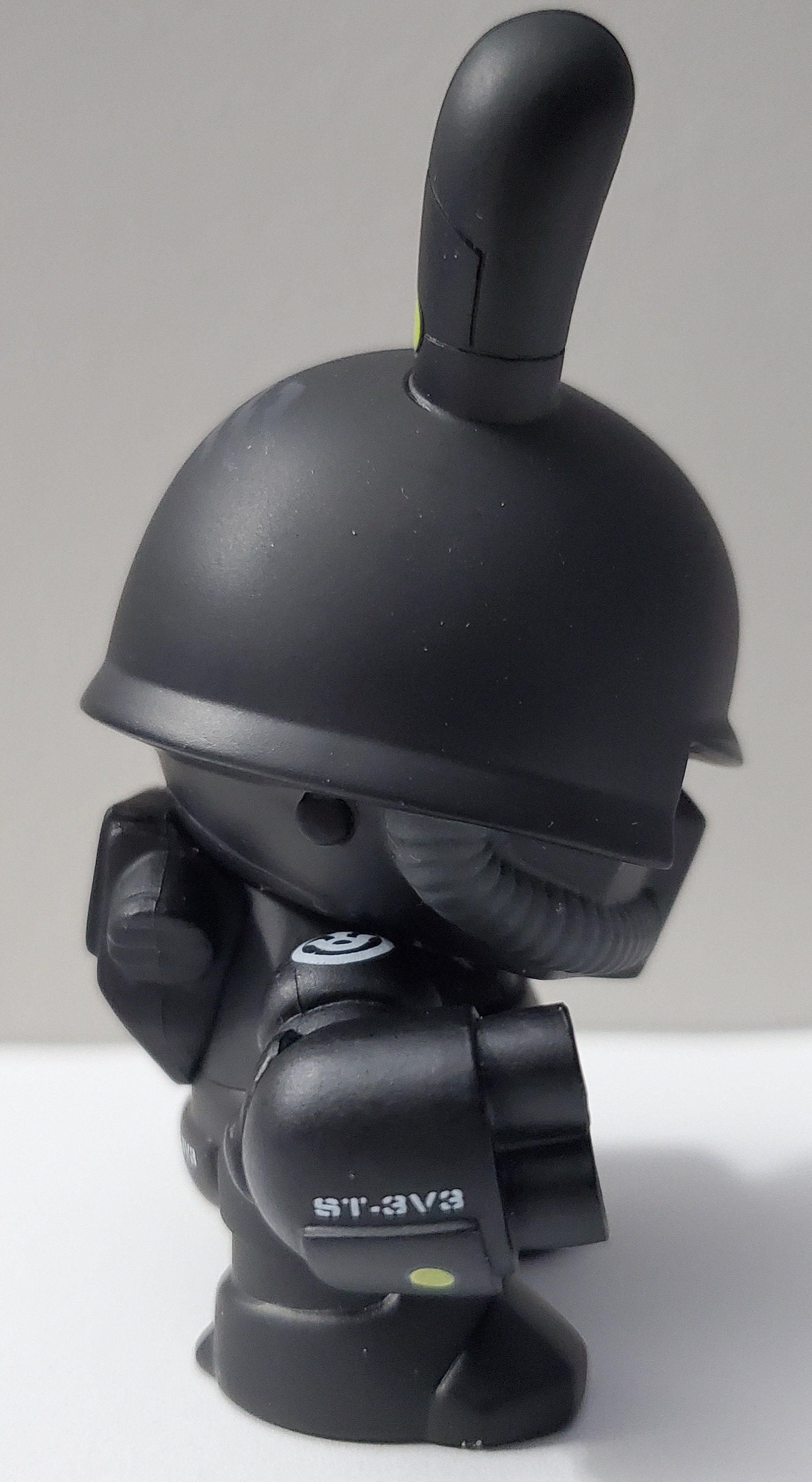 Huck Gee heavy Purification Unit St-3v3 Kidrobot Evolved 2013 Series ...