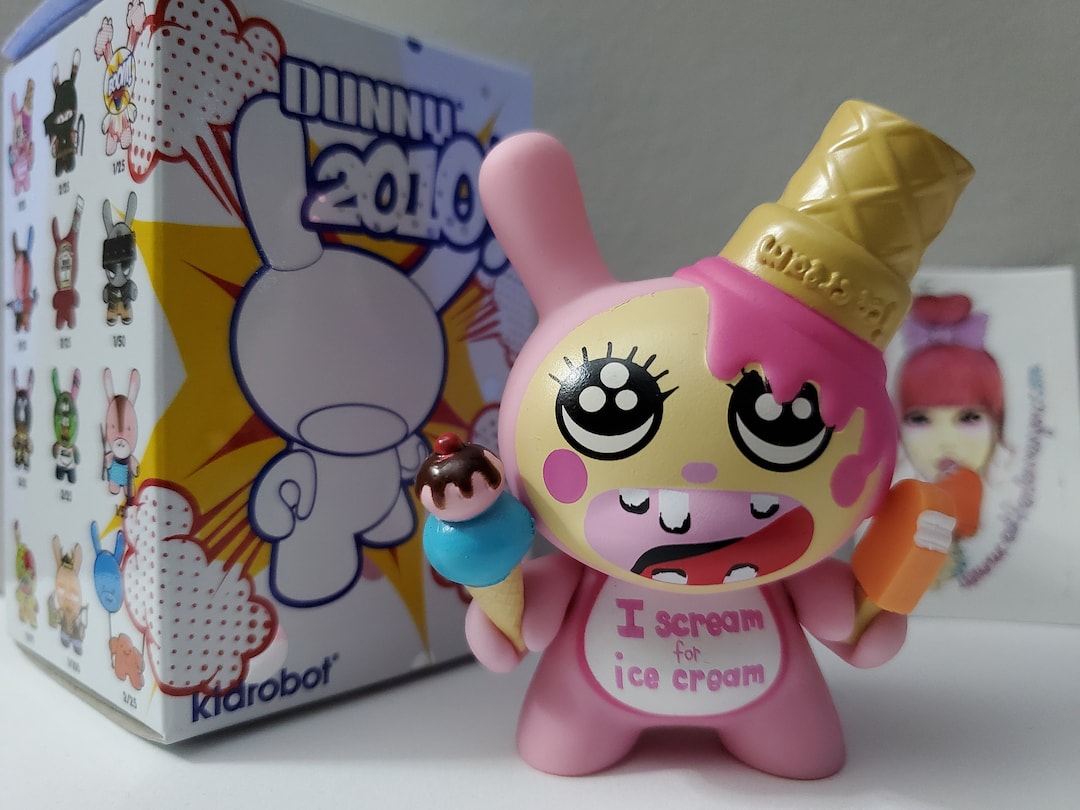 Esther Kim "i Scream for Ice Cream" Kidrobot 2010 Series Dunny Art Toy ...