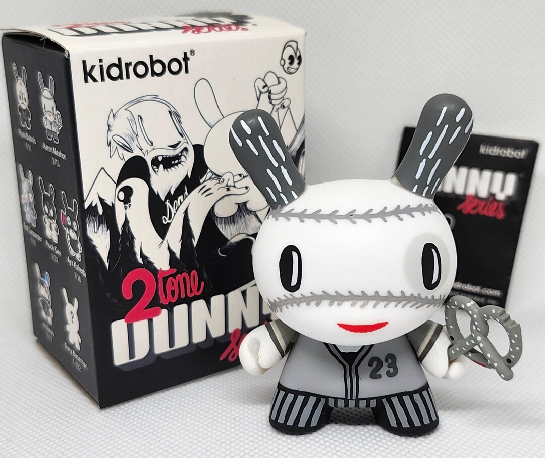 Aaron Meshon untitled Kidrobot 2tone 2010 Series Dunny Art Toy ...