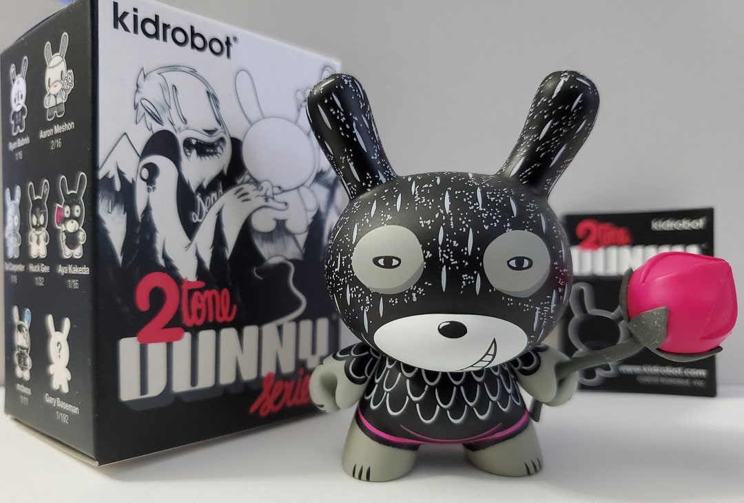 Aya Kakeda "yahita Tribe Dude" Kidrobot 2tone 2010 Series Dunny Art Toy ...
