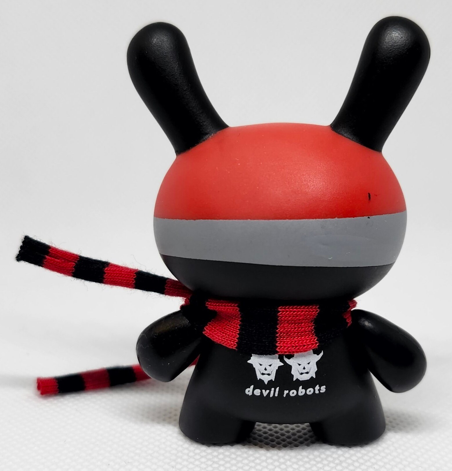 Devilrobots "pierrot" Kidrobot 2008 Series 5 Dunny Art Toy Collectible ...