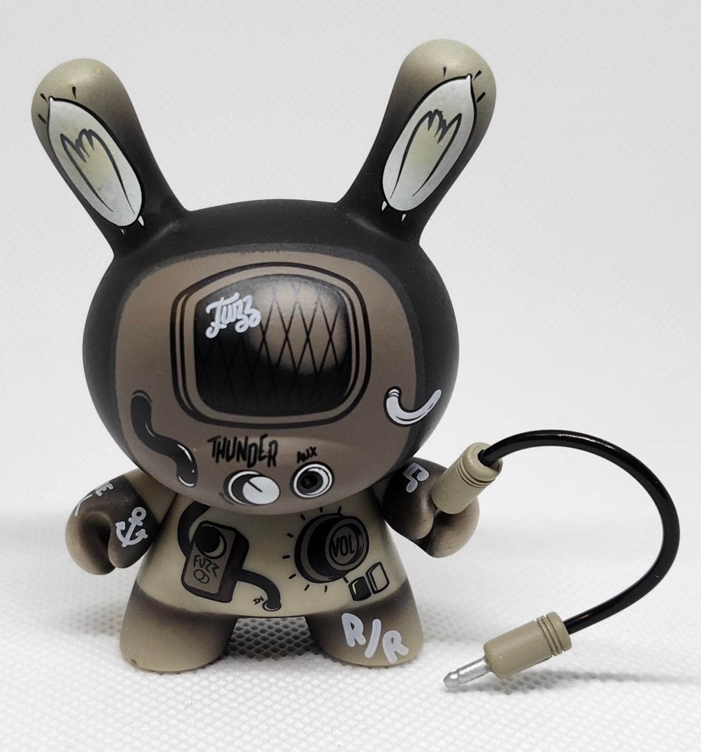 Mcbess thunder Amplifier phase 2 Kidrobot Evolved 2013 Series Dunny Art ...