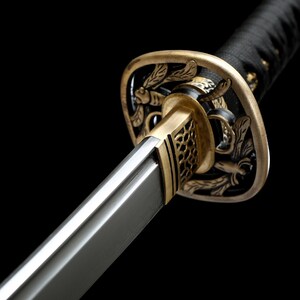 Medium Length Katana Handmade Katana, Japanese Katana, Samurai Sword ...