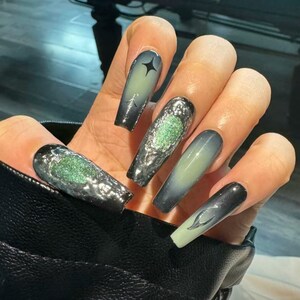Cyberpunk Green-silver Press on Nails / Punk Metallic Fake Nails/ Flame ...