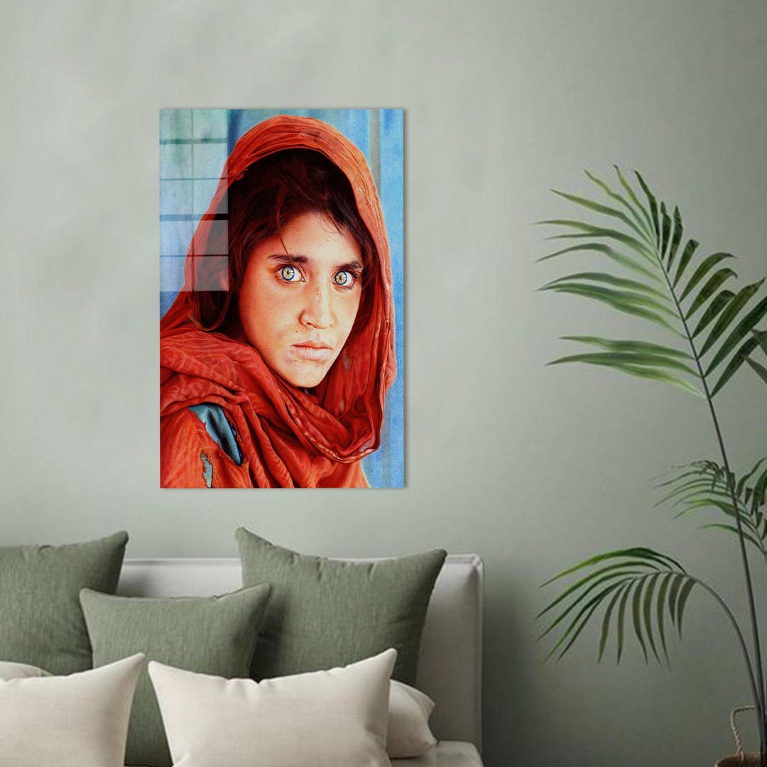 Modern Art Decor, Samuel Silva's Portrait Glass, Traditional Woman ...