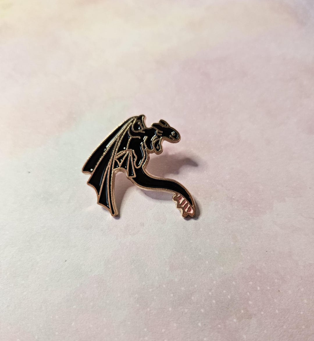 How to Train Your Dragon Toothless Enamel Pin Badge | HTTYD | Nightfury ...