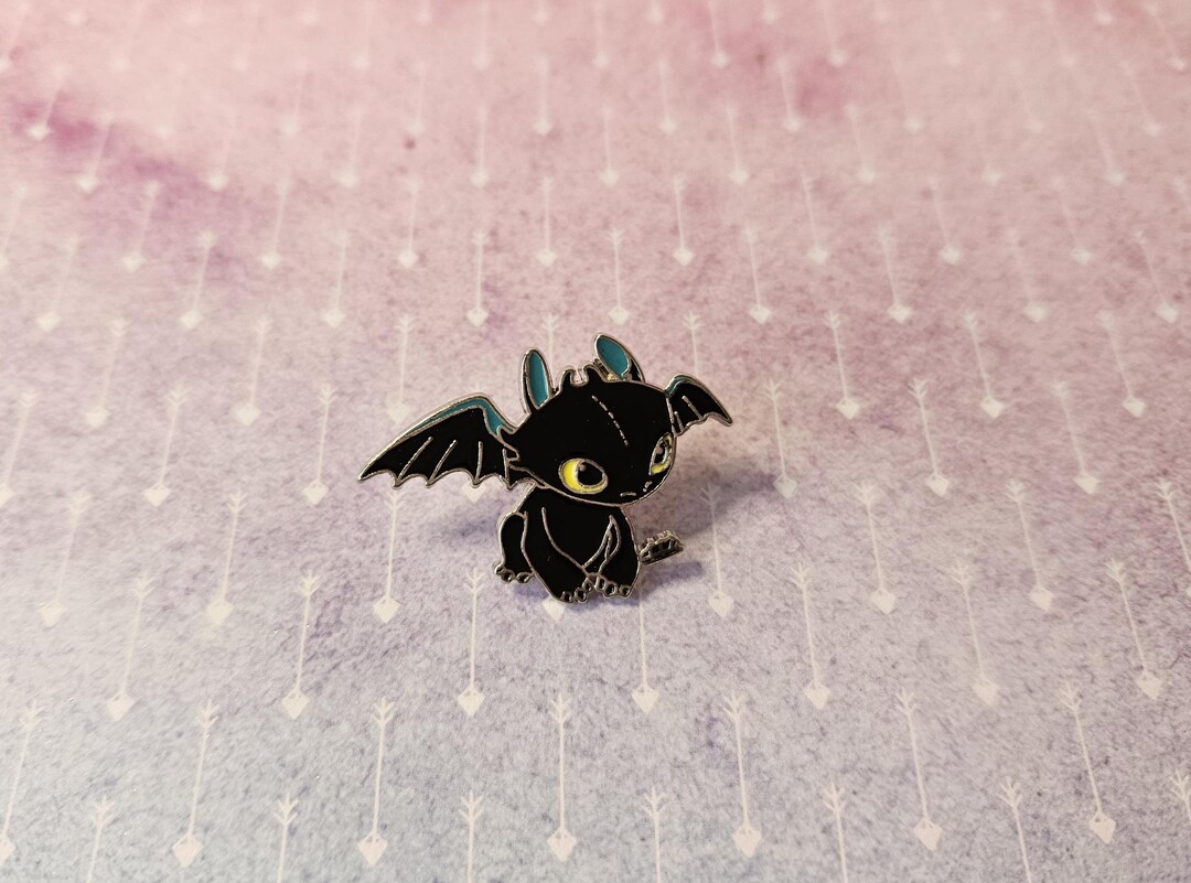 How to Train Your Dragon Toothless Enamel Pin | HTTYD Pin Badge ...