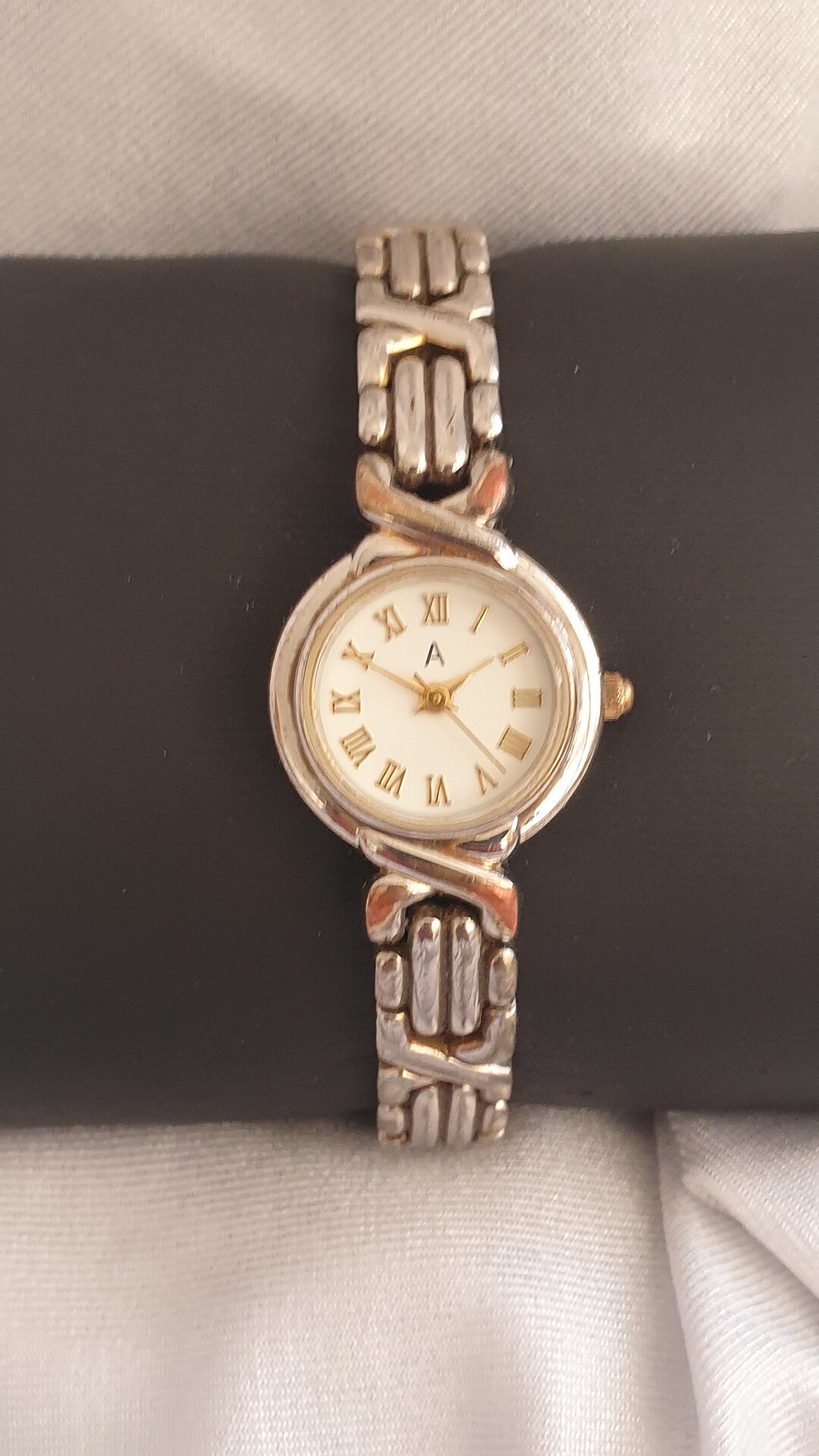 Avon Cosmetics Stunning Vintage Quality Quartz Dress Watch / Gift for ...