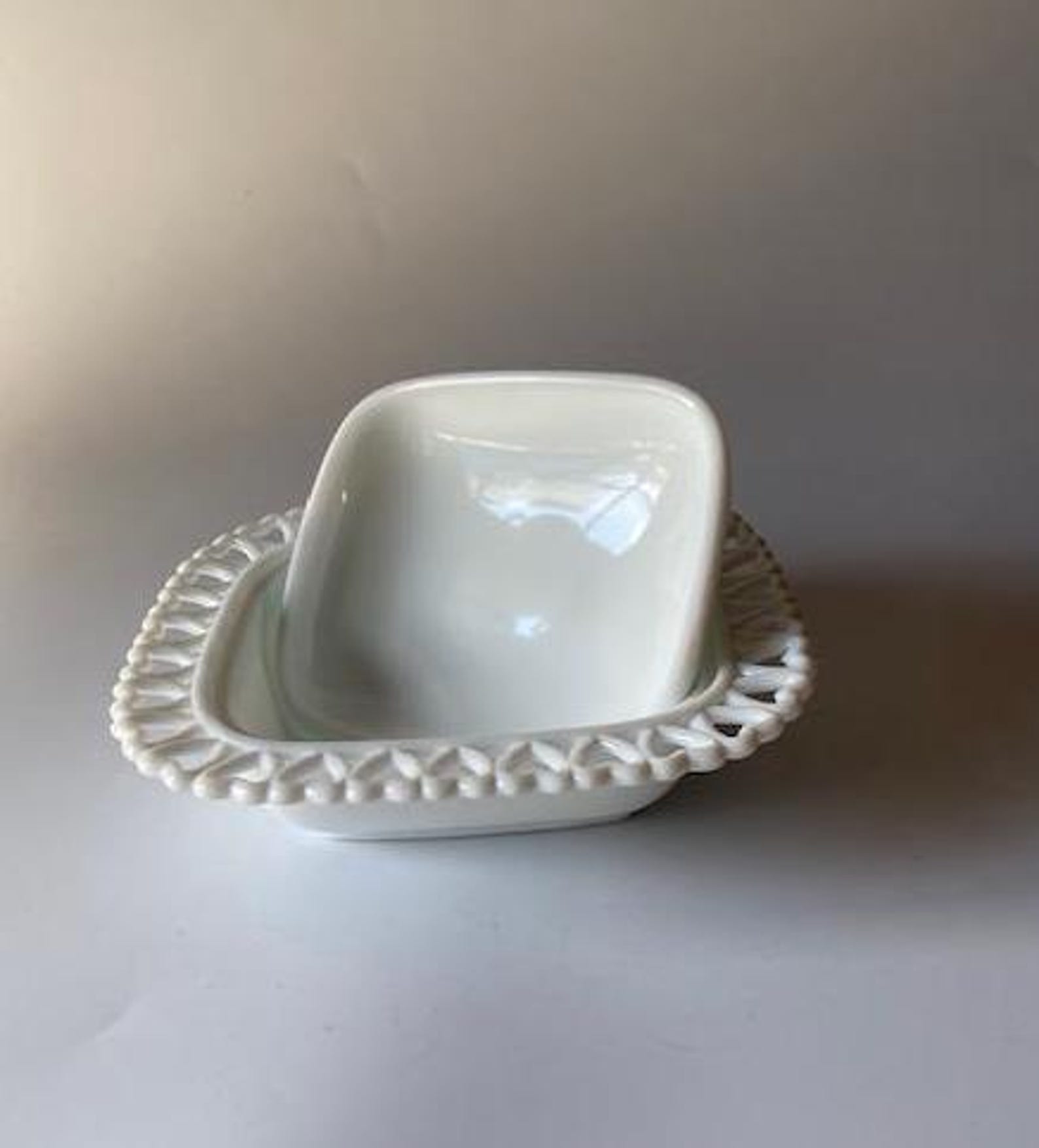 Vintage Milk Glass Covered Dish DAINTY HEARTS - Etsy