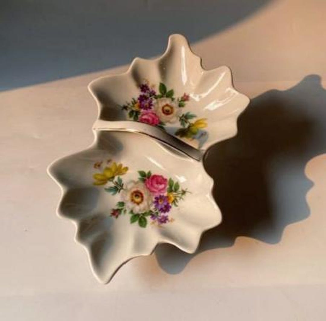 Vintage German LEAVES and FLOWERS Handled Dish Jewelry Holder Soap Dish ...