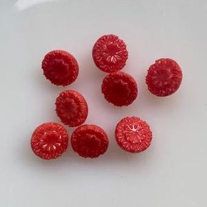 Vintage Czech Buttons -- 1/2" Dainty Florals (7) - Etsy