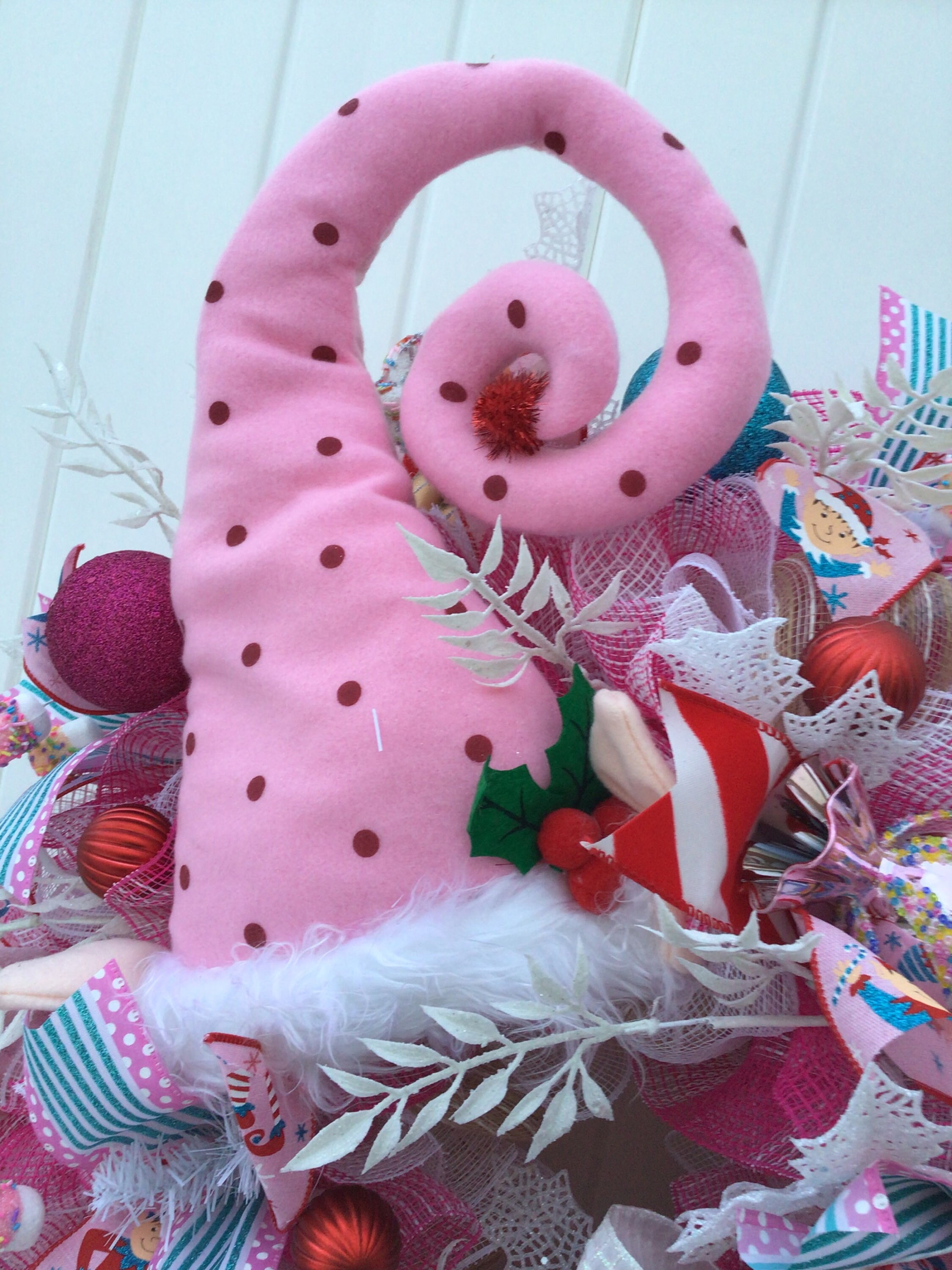 Christmas Wreath, Elf Wreath, Elf Door Hanger, Front Door Wreath - Etsy