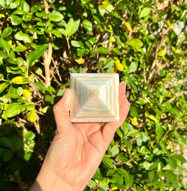 65mm / 250grams Onyx Crystal Pyramid, Natural Crystal Pyramid Stone ...