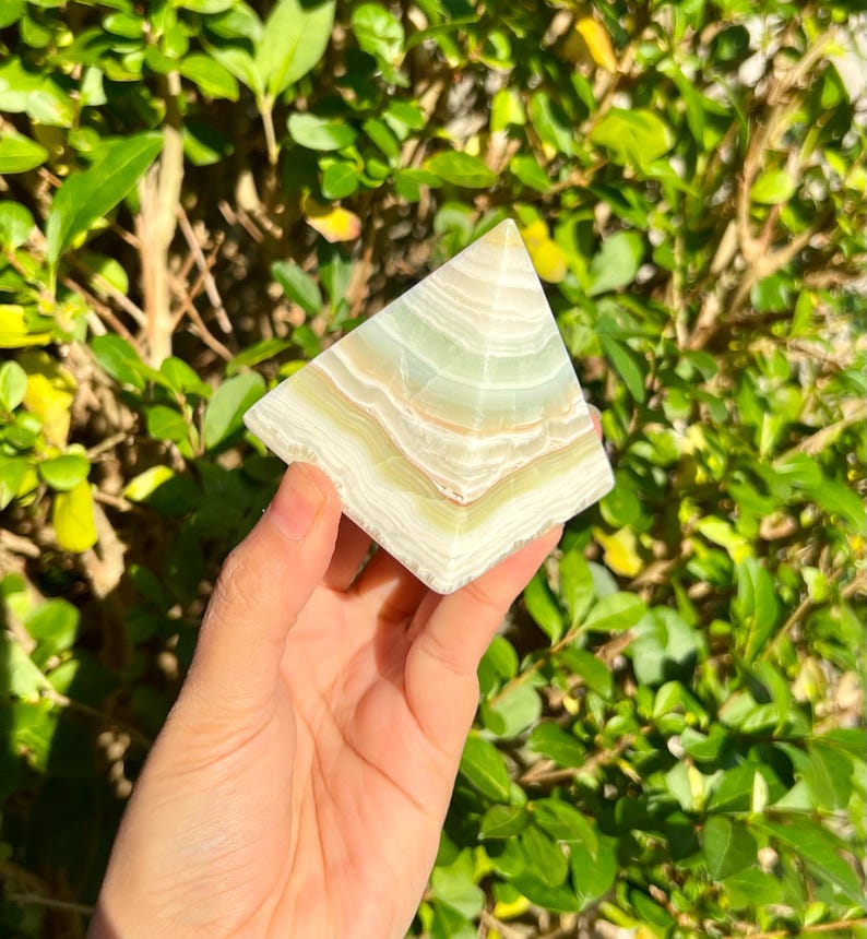 65mm / 250grams Onyx Crystal Pyramid, Natural Crystal Pyramid Stone ...