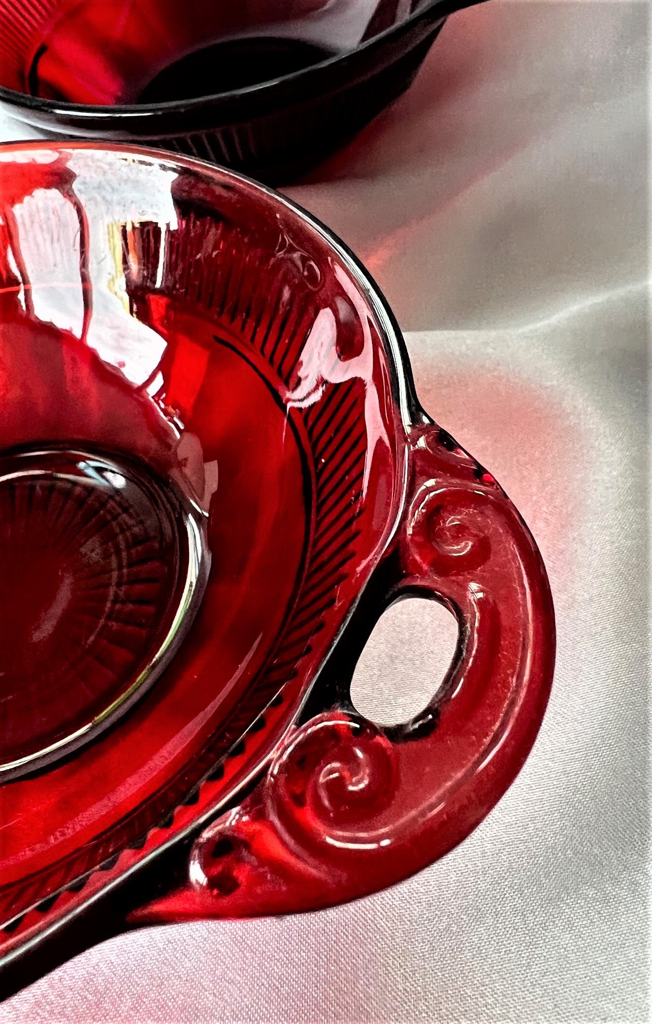 Vintage Ruby Red Bowls With Handles - Etsy