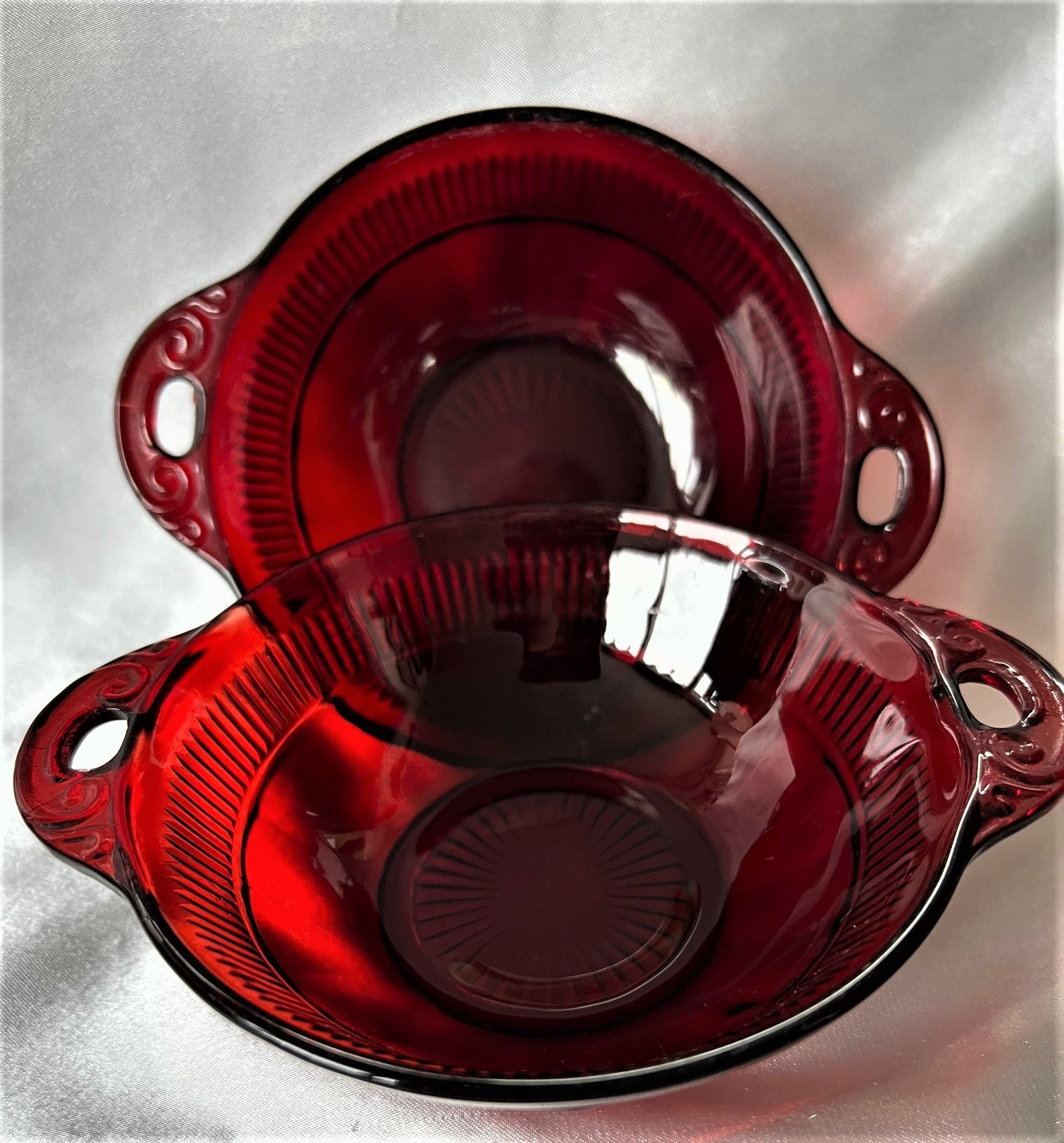 Vintage Ruby Red Bowls With Handles - Etsy