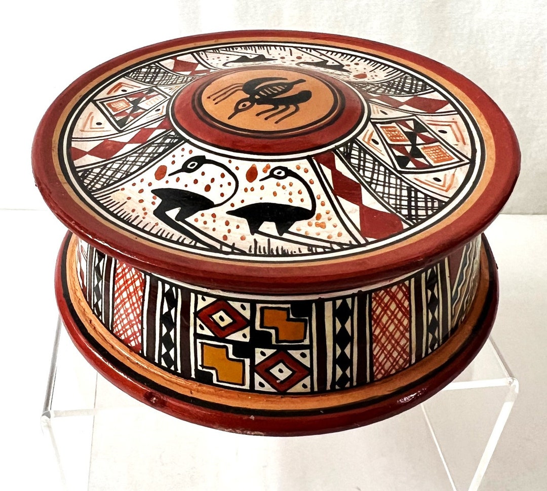 Peruvian Terracotta Vintage Hand Painted Round Trinket Box - Etsy