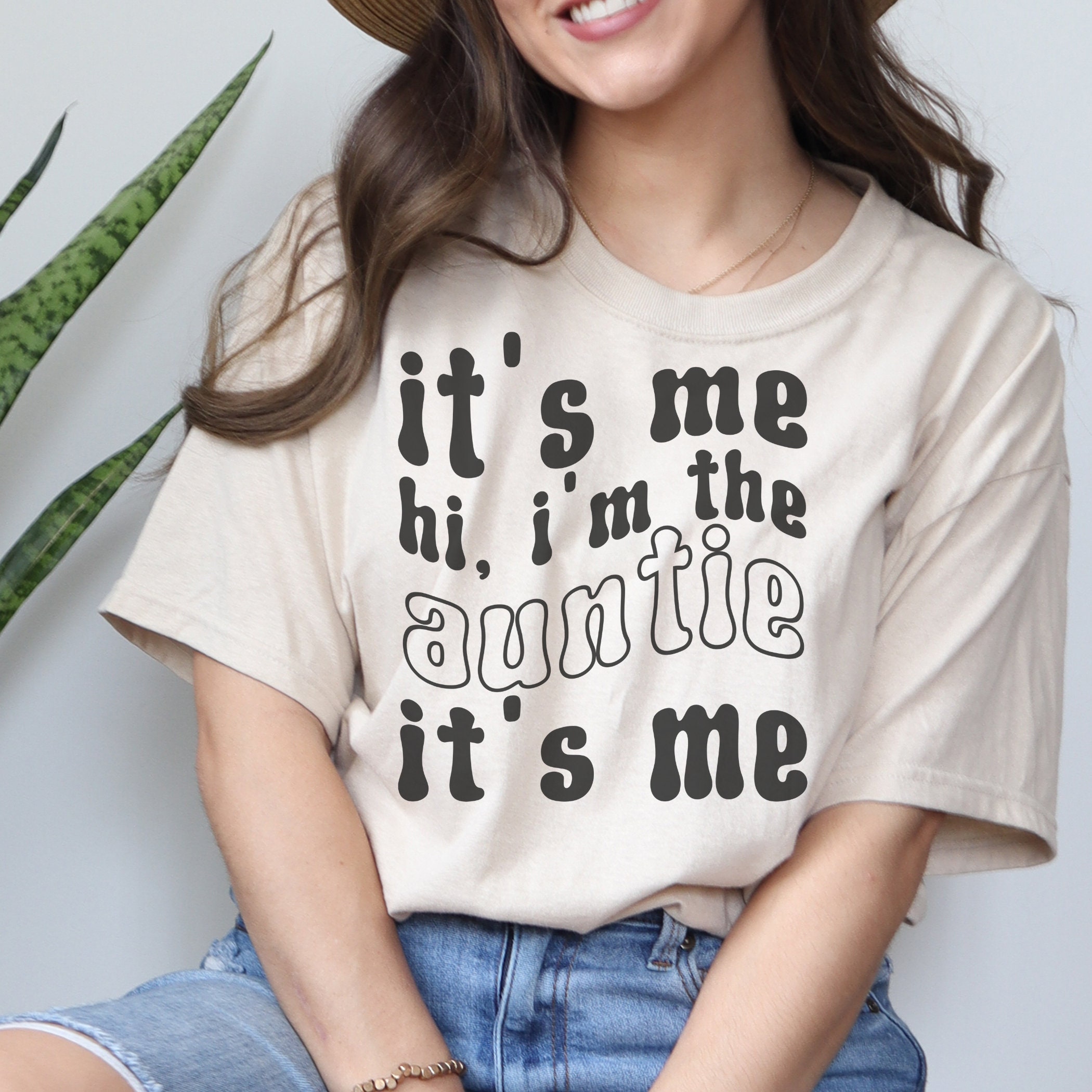 It's Me, Hi Shirt Auntie Shirt Gift for Aunt Aunt Funny Pregnancy Shirt ...