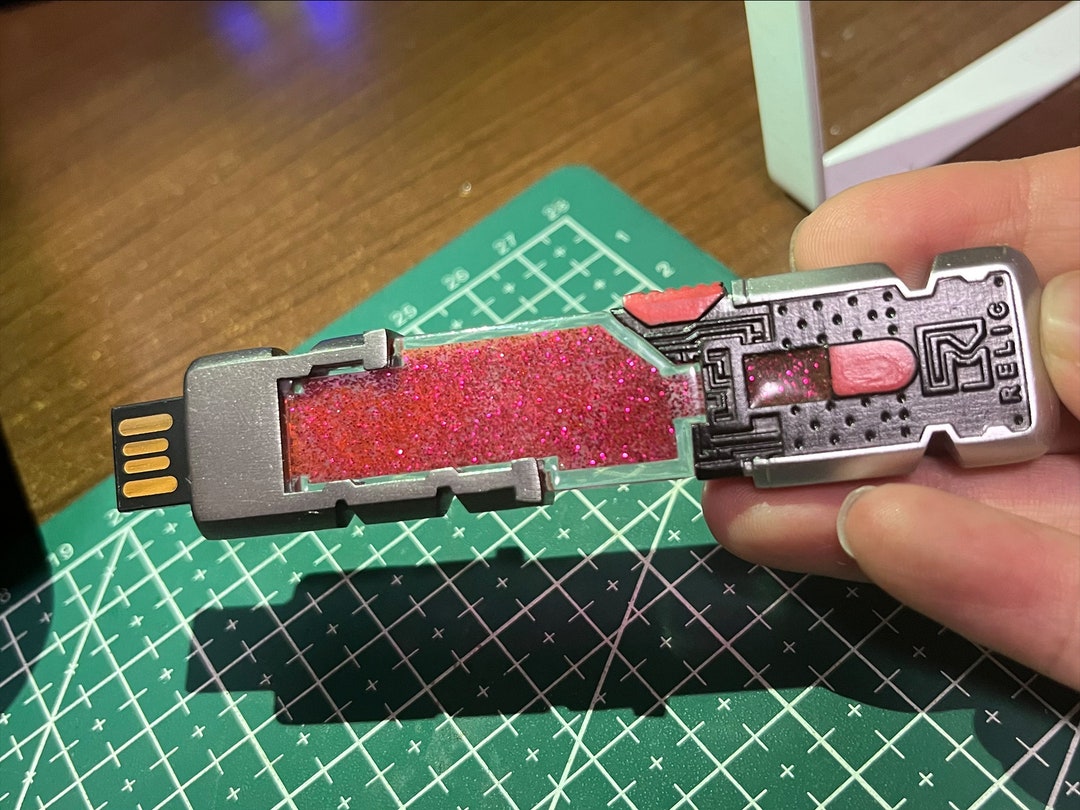 Relic Biochip, Cyberpunk 2077 Relic Chip, USB Drive, Cyberpunk 2077 ...