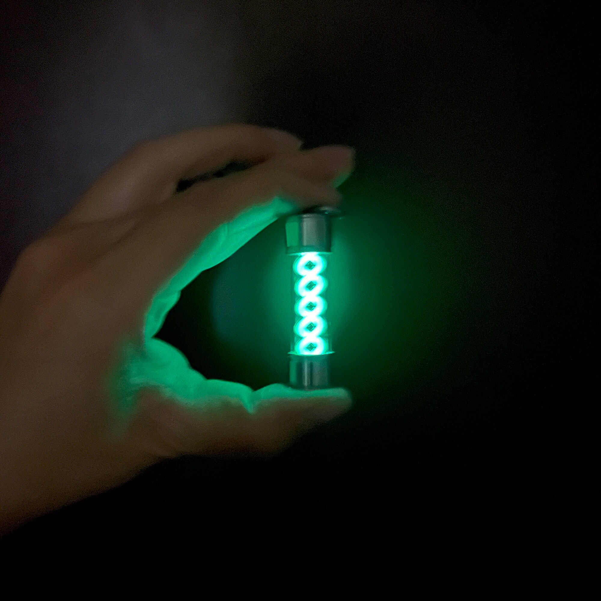 Luminous T Virus, Glowing Anti-virus, Resident Evil T-virus, Glowing T ...