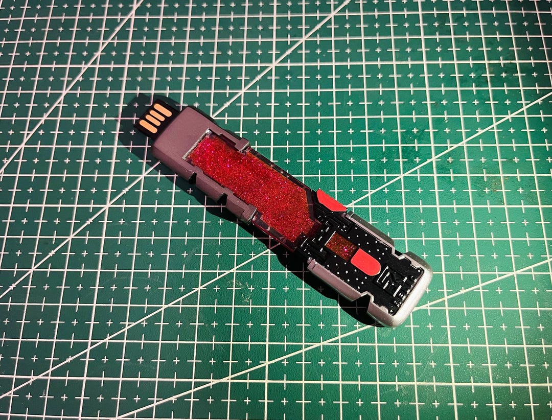 Relic Biochip, Cyberpunk 2077 Relic Chip, USB Drive, Luminous Standing ...