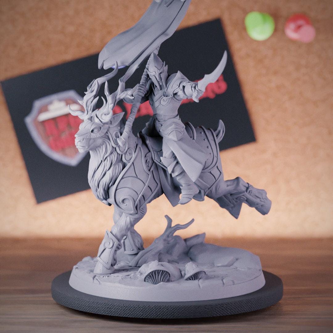 Forest Elf Raider Bannerman Miniature Half-elf Mini Dungeons and ...