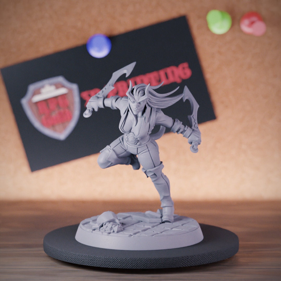 Tiefling Female Rogue Miniature Warlock Mini Dungeons and Dragons Mini ...