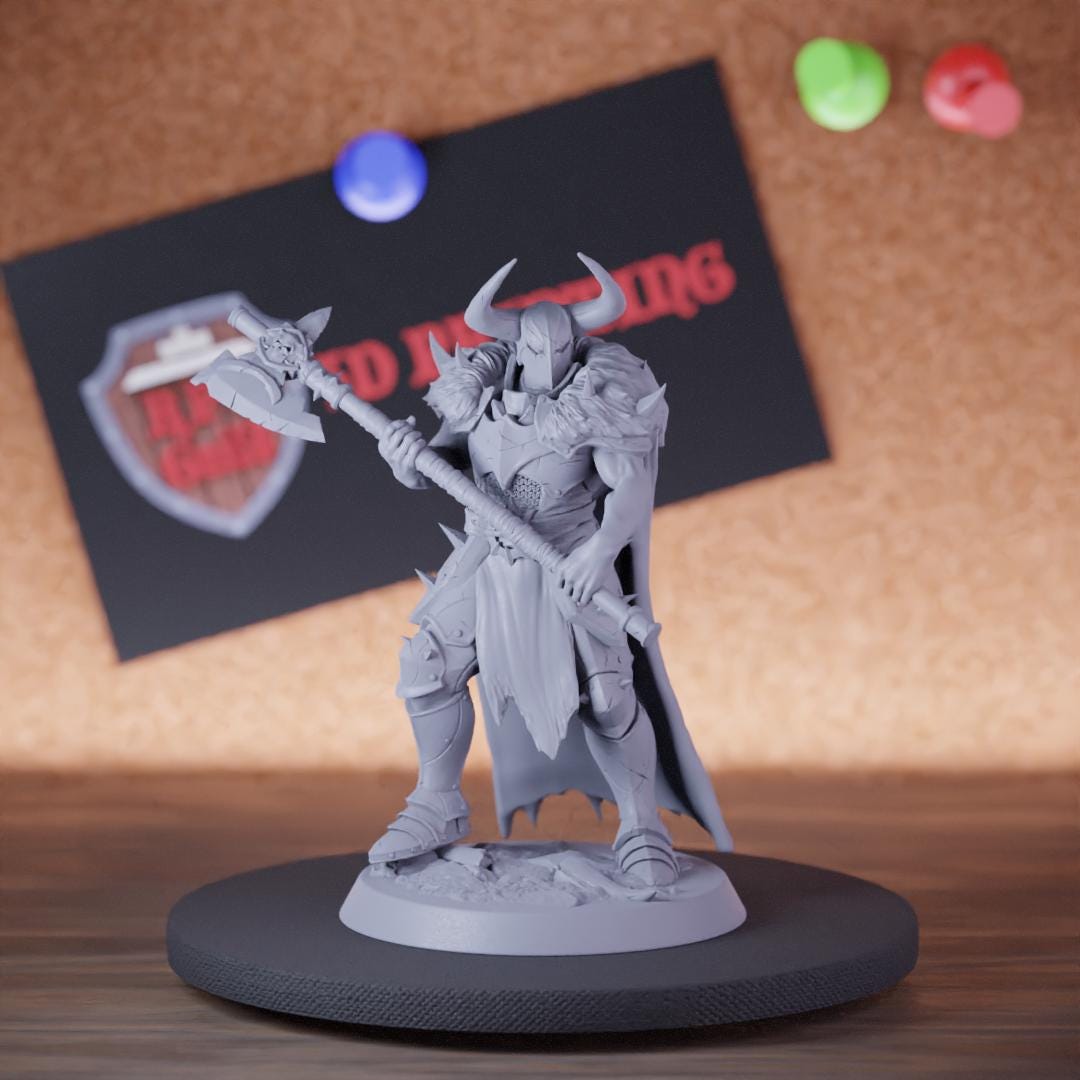 Heavy Armored Knight Miniature Paladin Mini Dungeons and Dragons Mini ...