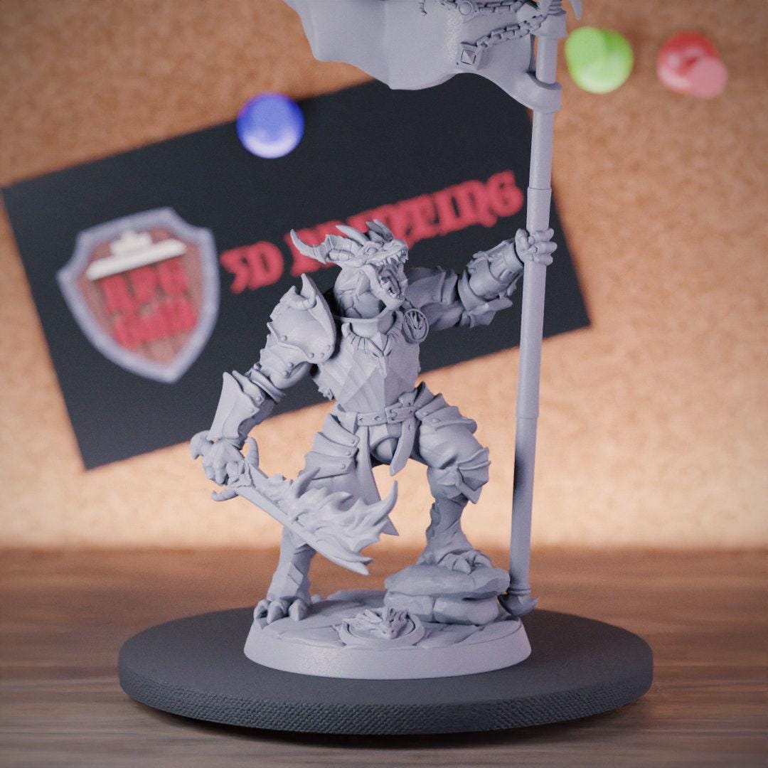 Dragonborn Battlemaster Hero Miniature Fighter Mini Dungeons and ...