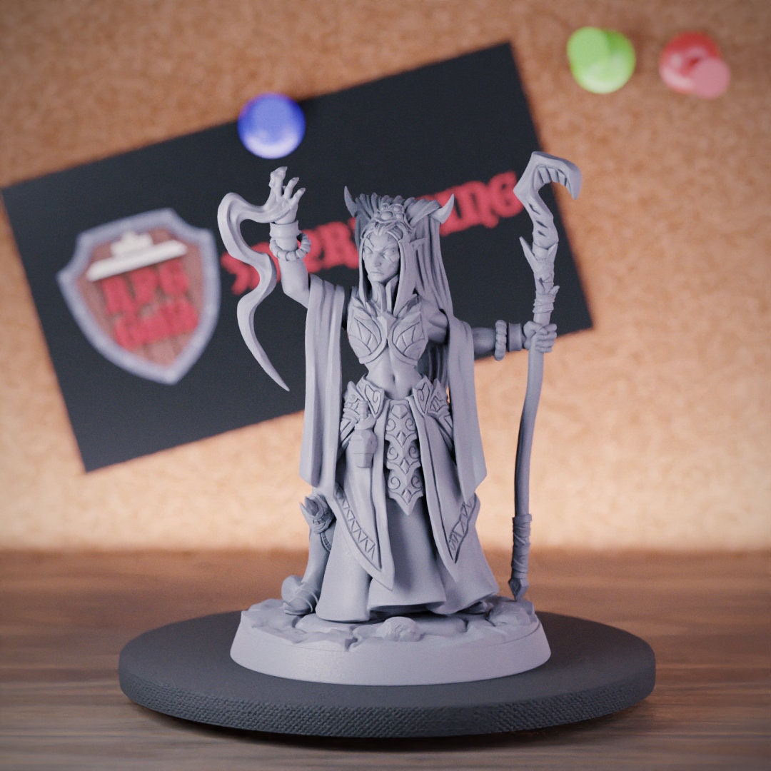 Drow Matron Wizard Miniature Underdark Witch Mini Dungeons and Dragons ...