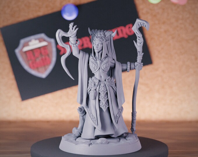 Drow Female Bladesinger Miniature - Etsy UK
