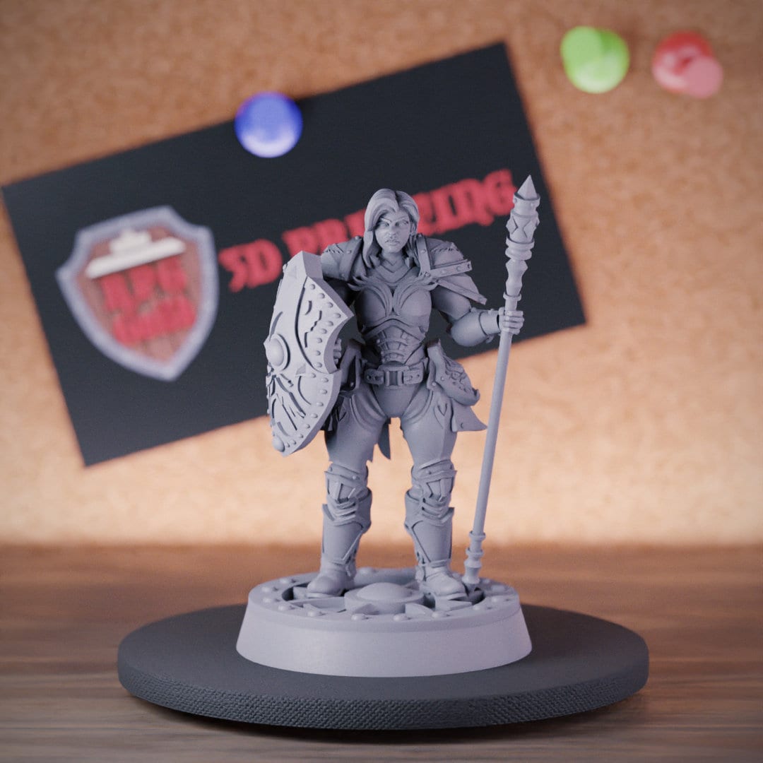 Female Knight Miniature Paladin Mini Dungeons and Dragons Mini RPG ...