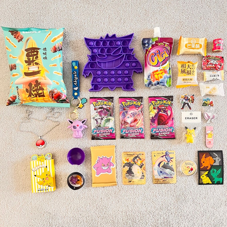 Pokemon Gengar Mystery Present Sweet Box Include Keychain Pop-it Metal ...