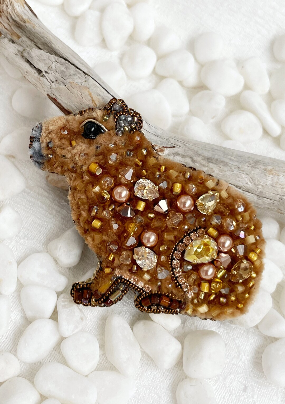 Capybara Brooch Pin, Fluffy Brooch, Meme Brooch, Embroidery Brooch ...