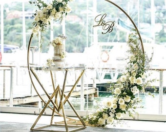 Gold Triangle Cake Stand - Etsy