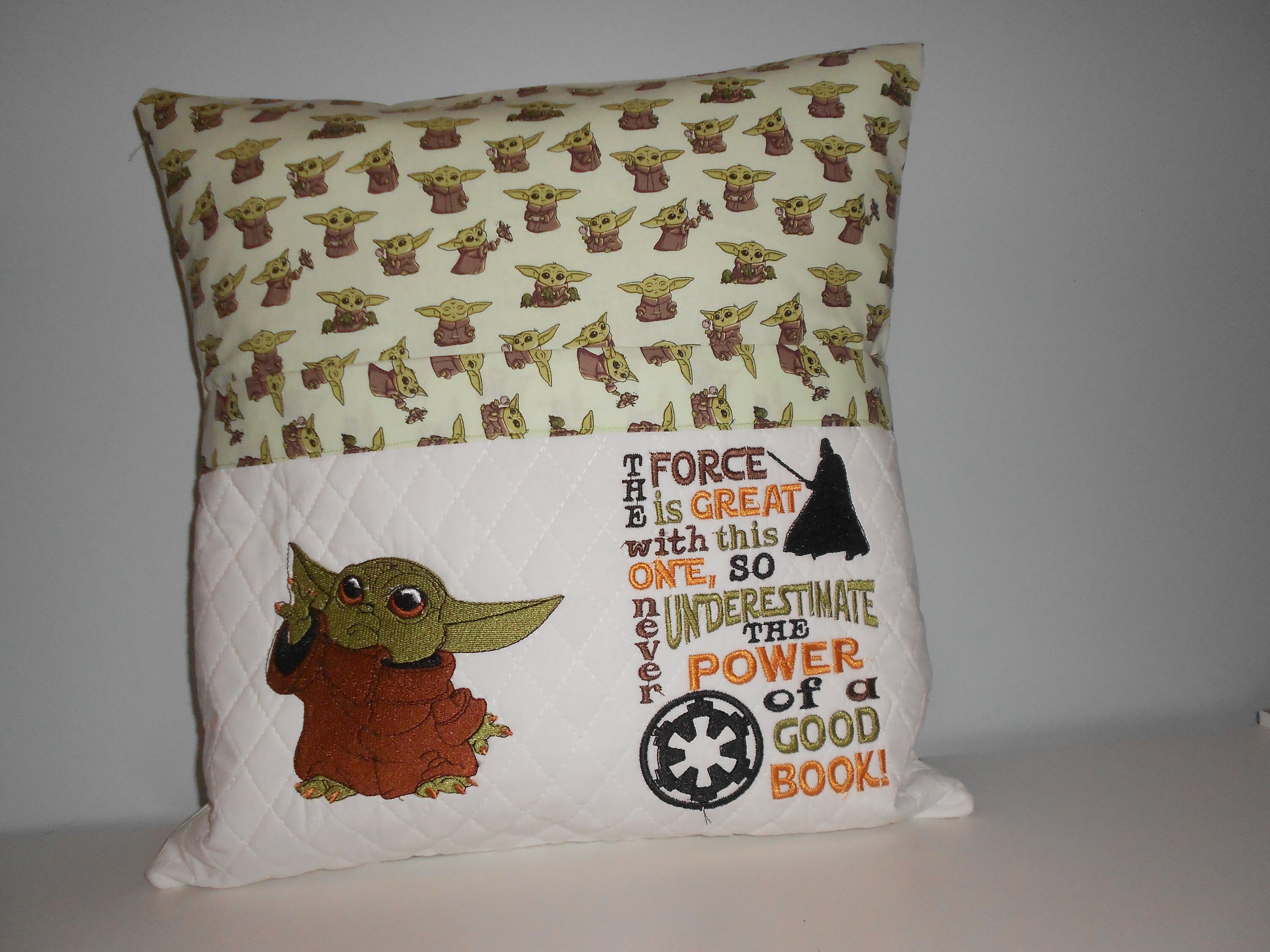 Star Wars, Yoda, Book Reading Pocket Pillow, Pillow Included. Book ...