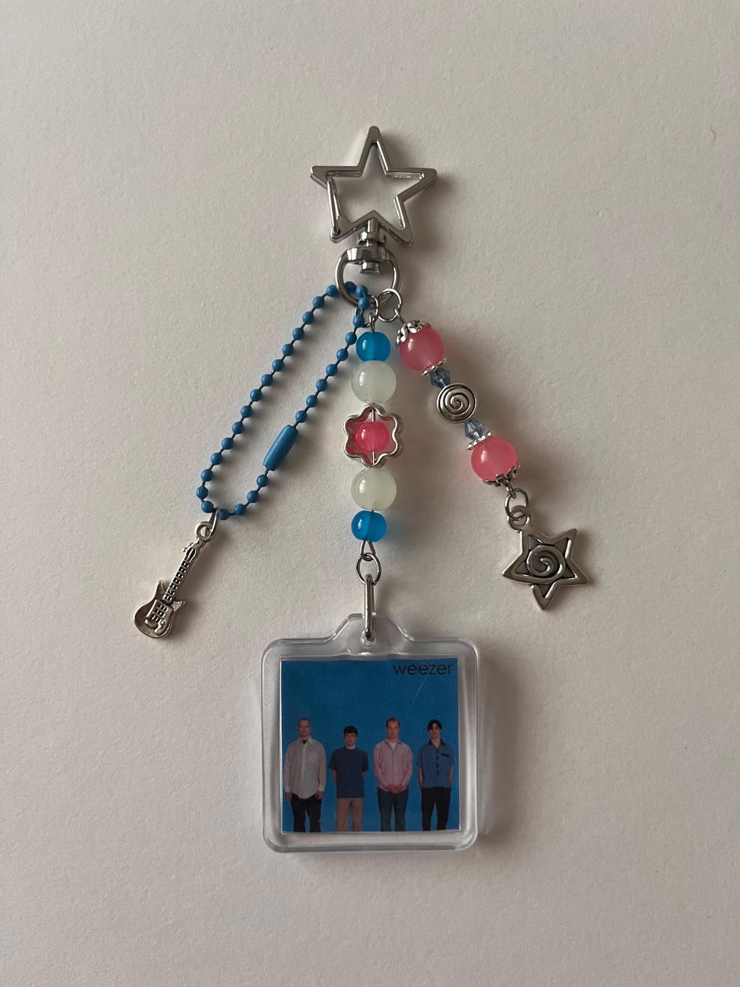 Weezer - Self-titled Album Cover Keychain - Etsy