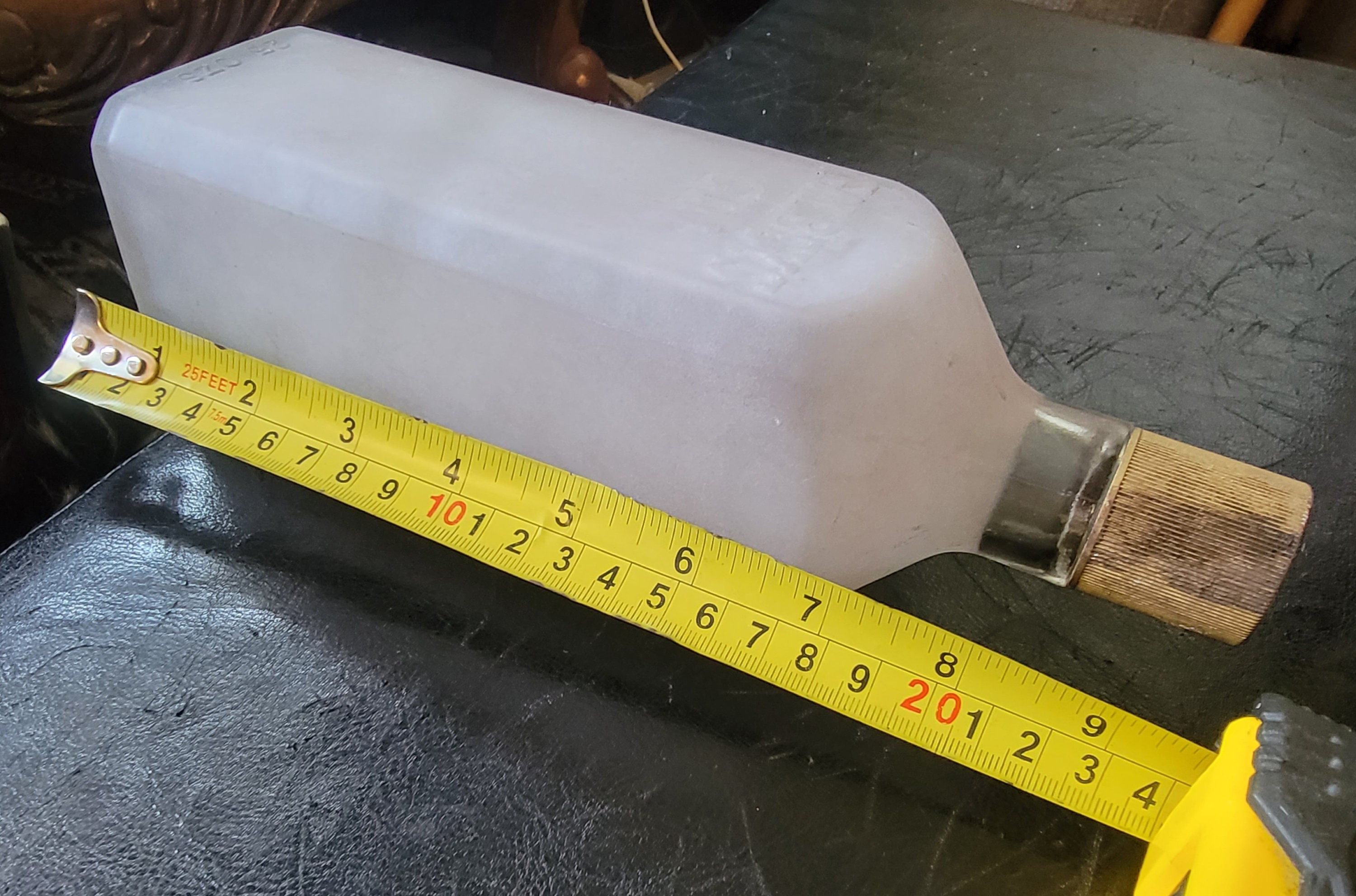GILBEYS GIN 25 Oz's Vintage Frosted Glass Bottle - Etsy