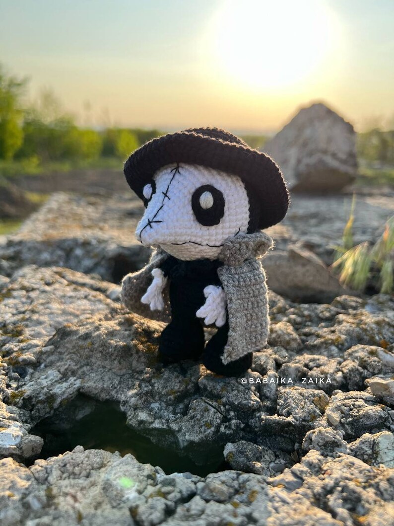 PDF Crochet Plague Doctor Pattern, Amigurumi Halloween Ornament ...