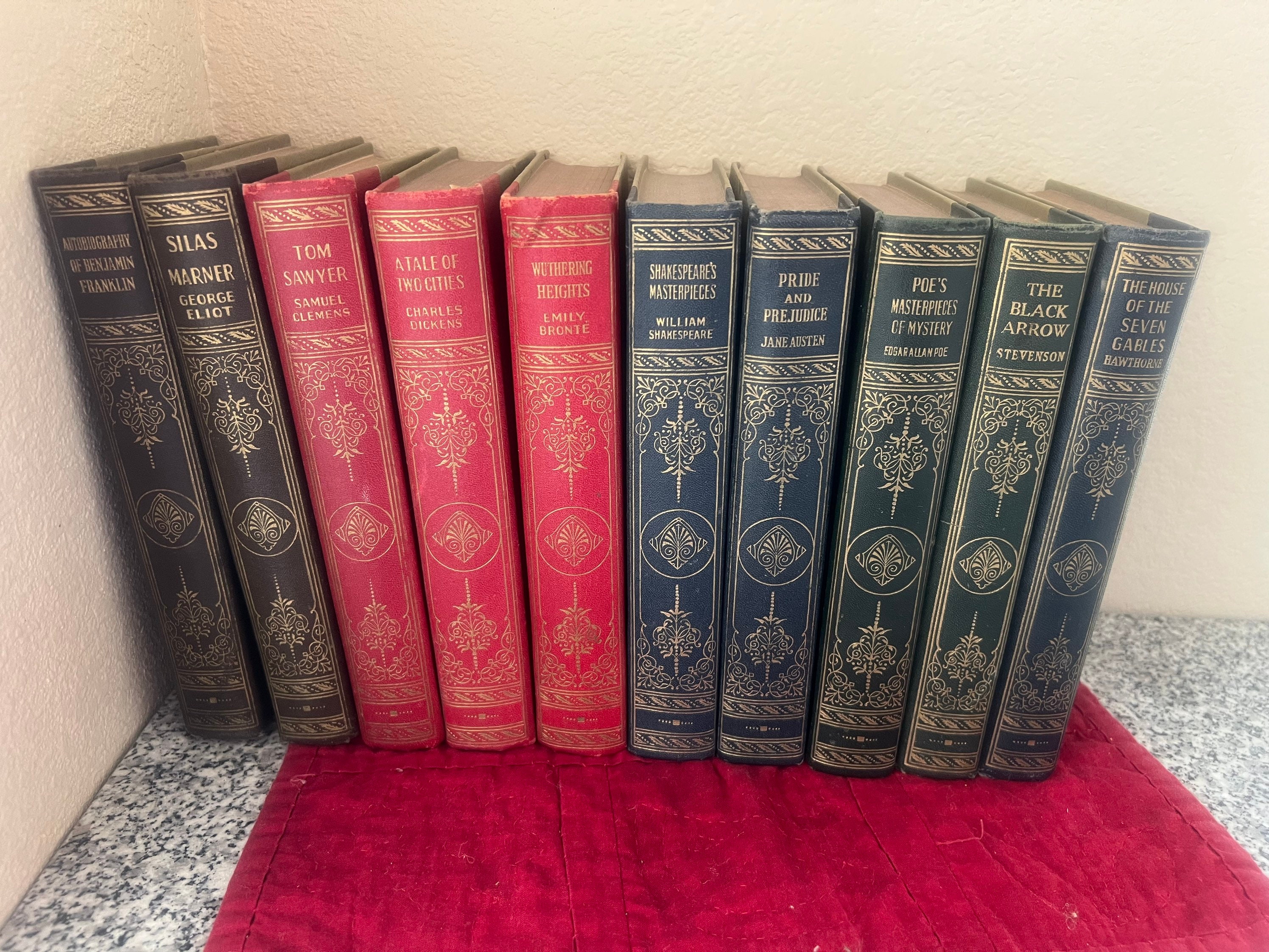 Worlds Popular Classics Art Type Edition Books Decor Red Green Navy ...