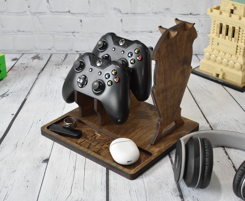 Wooden Headphones and Controller Stand Personalized Gift - Etsy