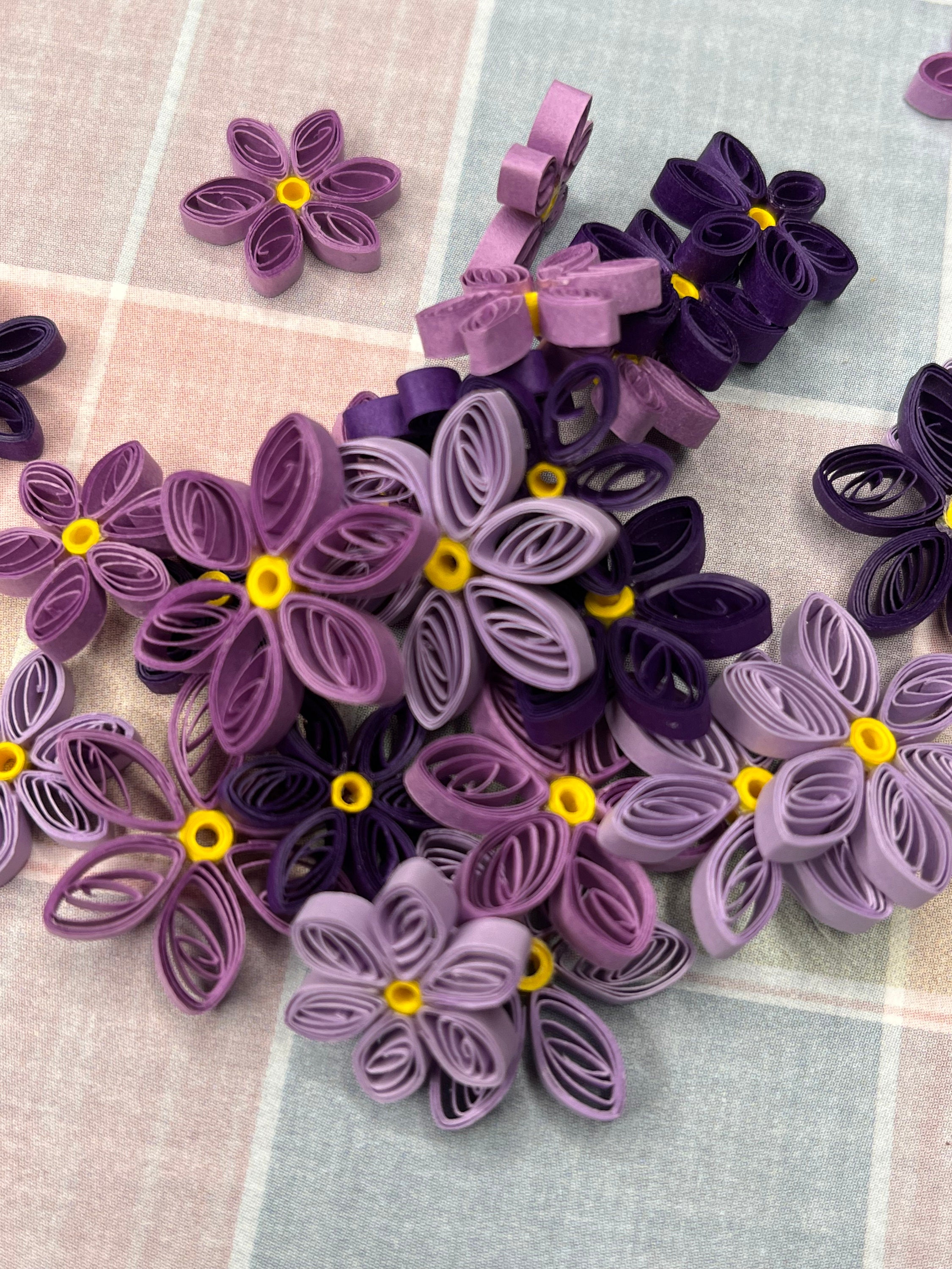 20 Quilled Flowers, Tiny Quilled Flowers, Purple Flowers, Flower ...